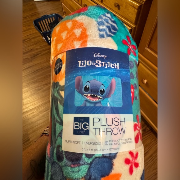 The Big One | Other | Nwt The Big One Lilo Stitch Oversized Plush Throw ...
